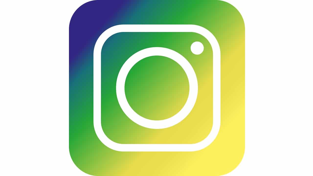 Shopify Themes with an Instagram Feed | Website Fabricator